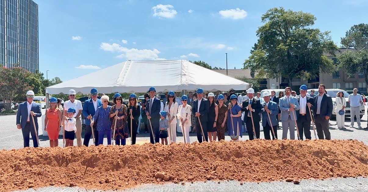 Sissy’s Log Cabin preparing site for new Little Rock digs on University ...